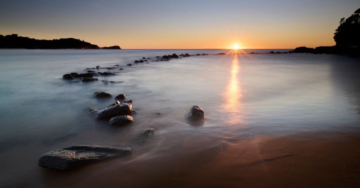 EXPLORING THE COAST'S STUNNING OCEAN POOLS - COAST Magazine